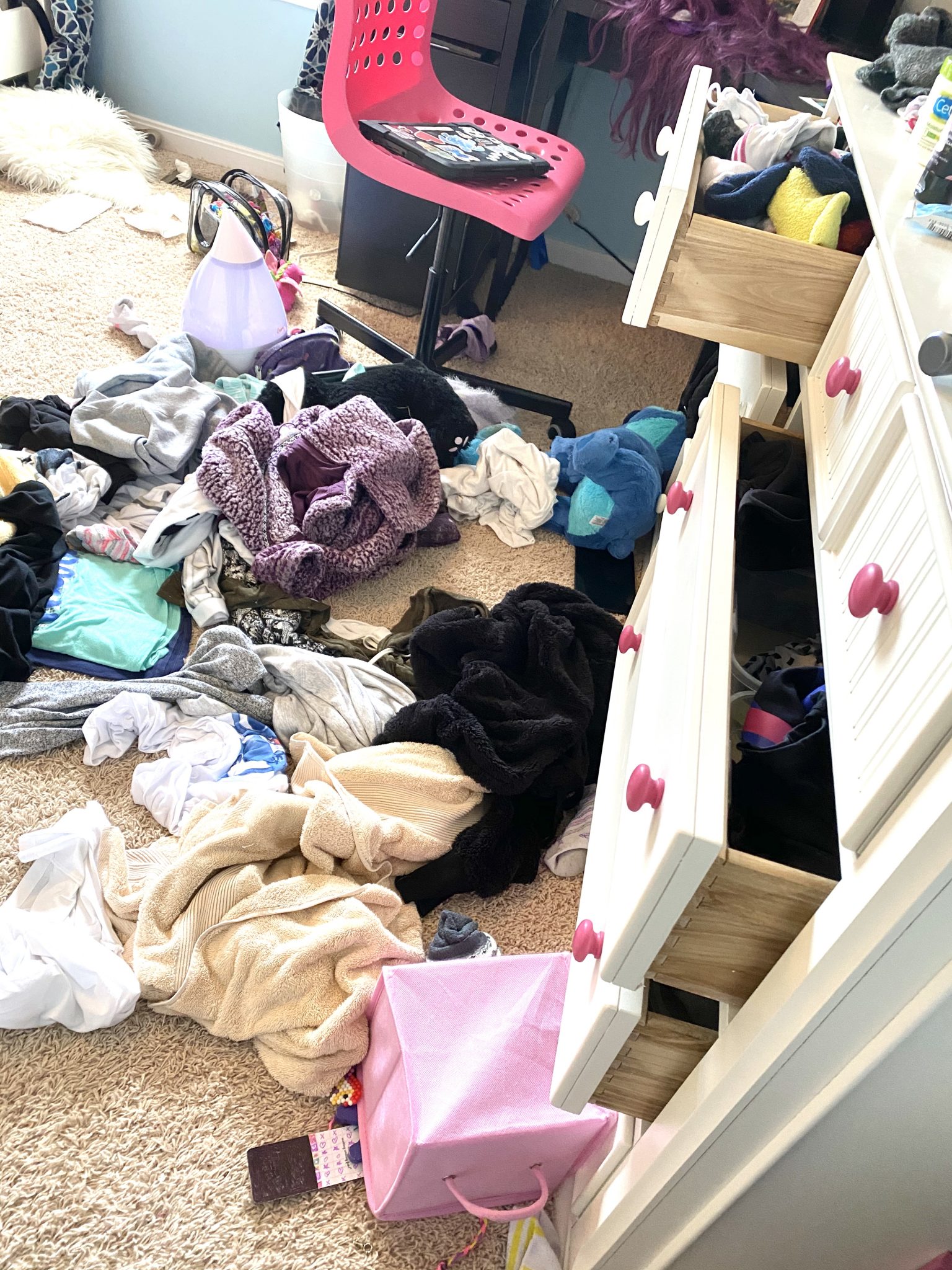 How To Clean A Crazy Messy House When You Are Overwhelmed